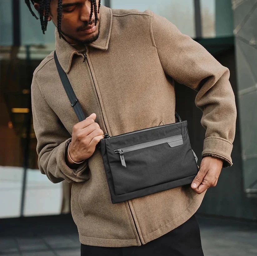 ALPAKA | Zip Punch Max V2多功能側肩包210D(黑色) | 顏色 : 黑色 | HKTVmall 香港最大網購平台